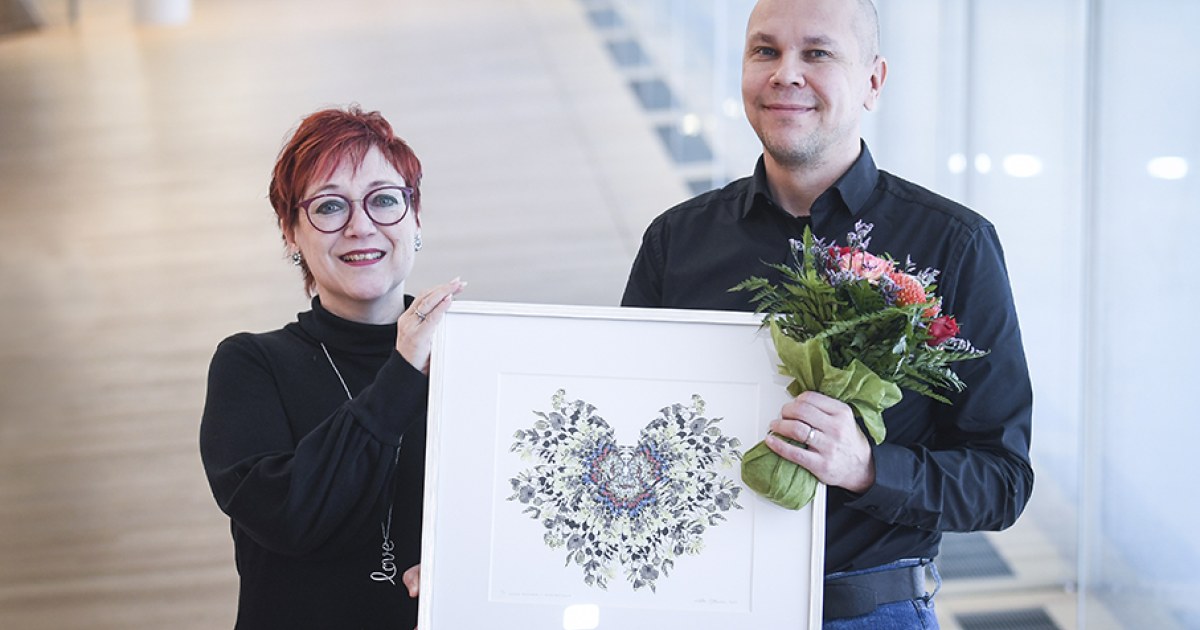 Terveystoimittajien Hyvän Tiedon Omena Mika Rämetille | Tampereen yliopisto