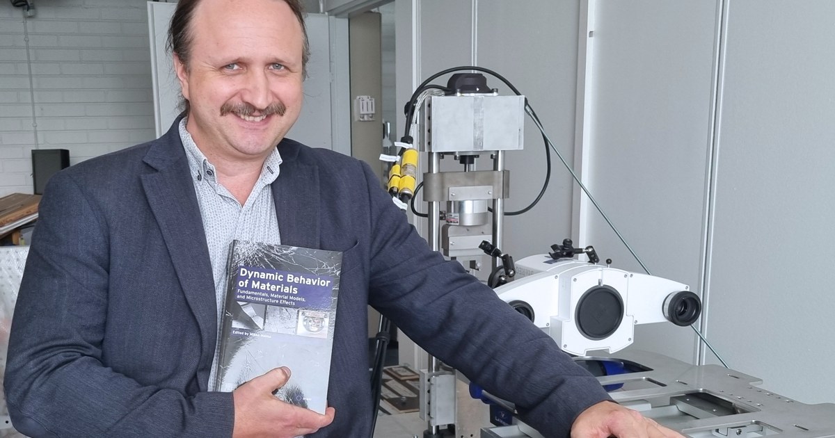 A new dynamic book describes material behavior at extreme conditions ...
